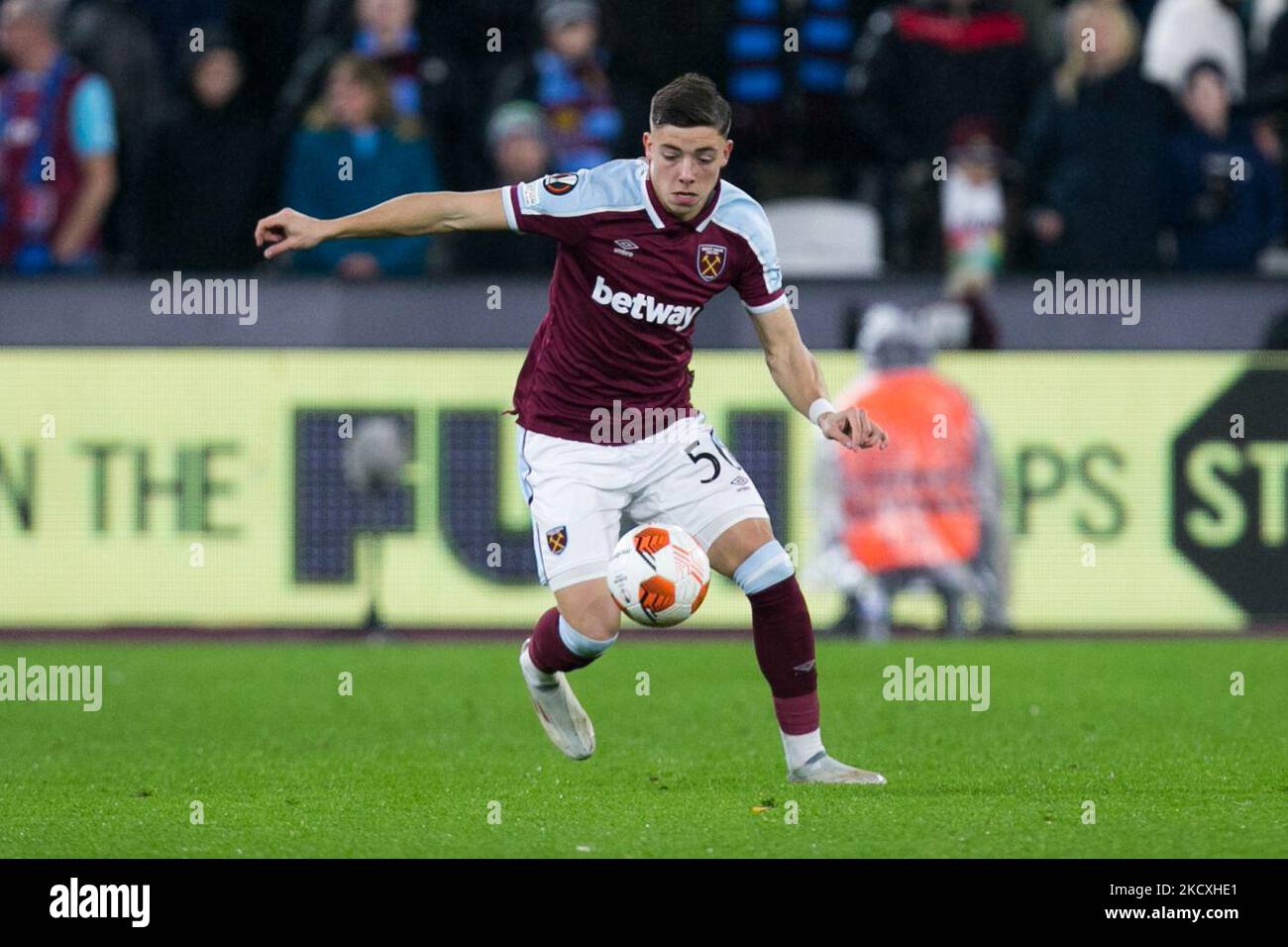 Harrison controls hi-res stock photography and images - Alamy