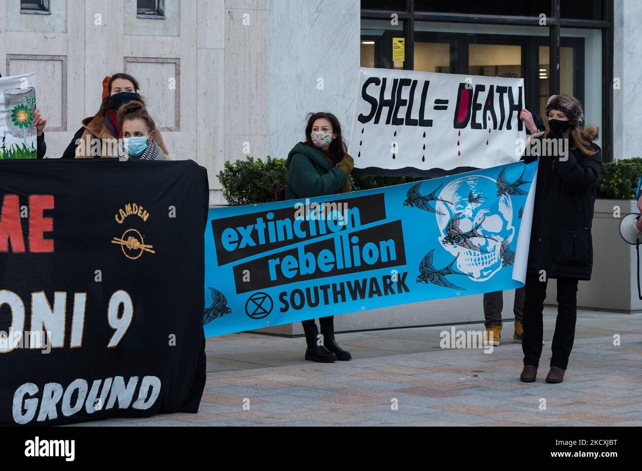 Complex dual share structure hi-res stock photography and images - Alamy