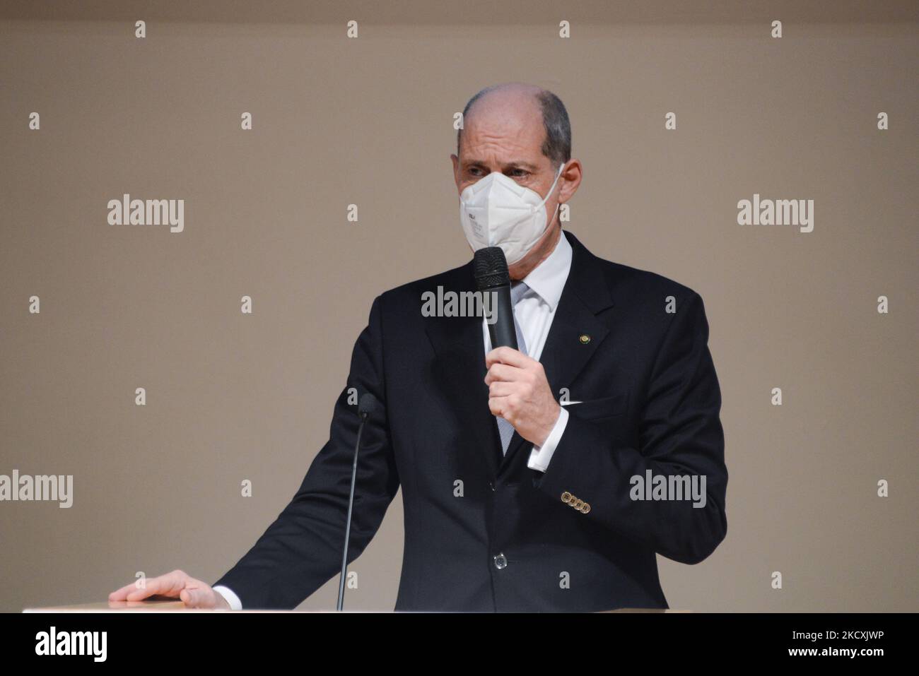 Fabrizio petri hi-res stock photography and images - Alamy