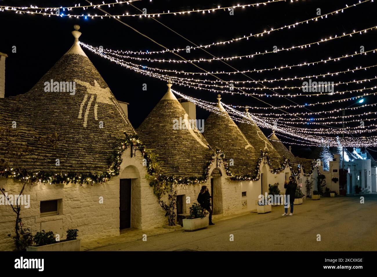Christmas decorations and Christmas lights among the trulli of ...