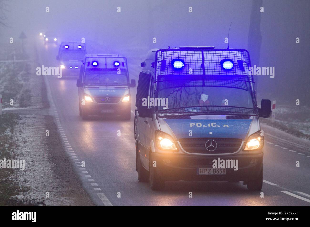 Border police cars hi-res stock photography and images - Alamy