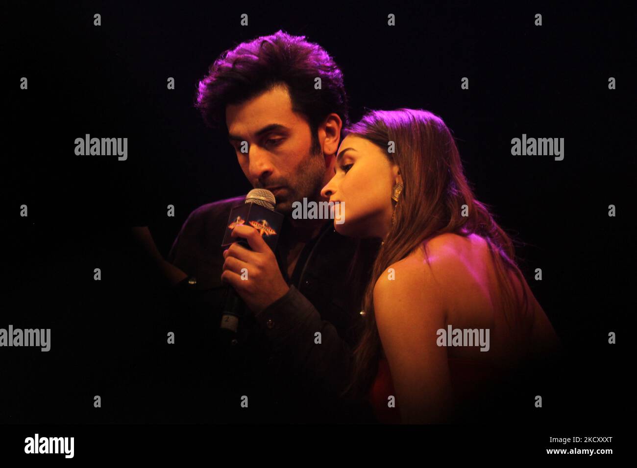 Alia bhatt and ranbir kapoor hi-res stock photography and images - Alamy