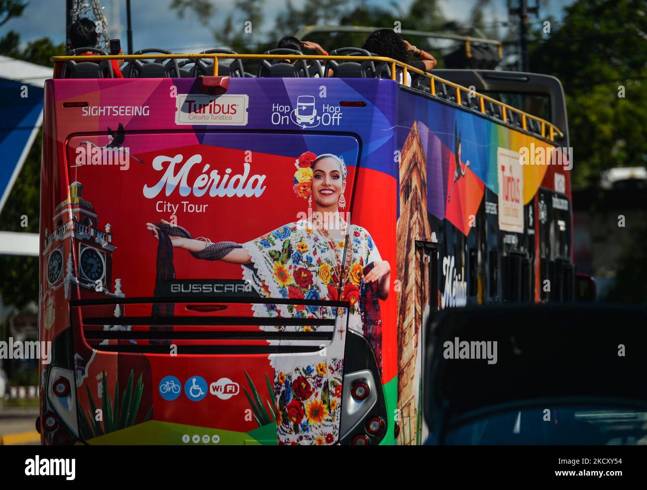 Yucatan tour bus hi-res stock photography and images - Alamy