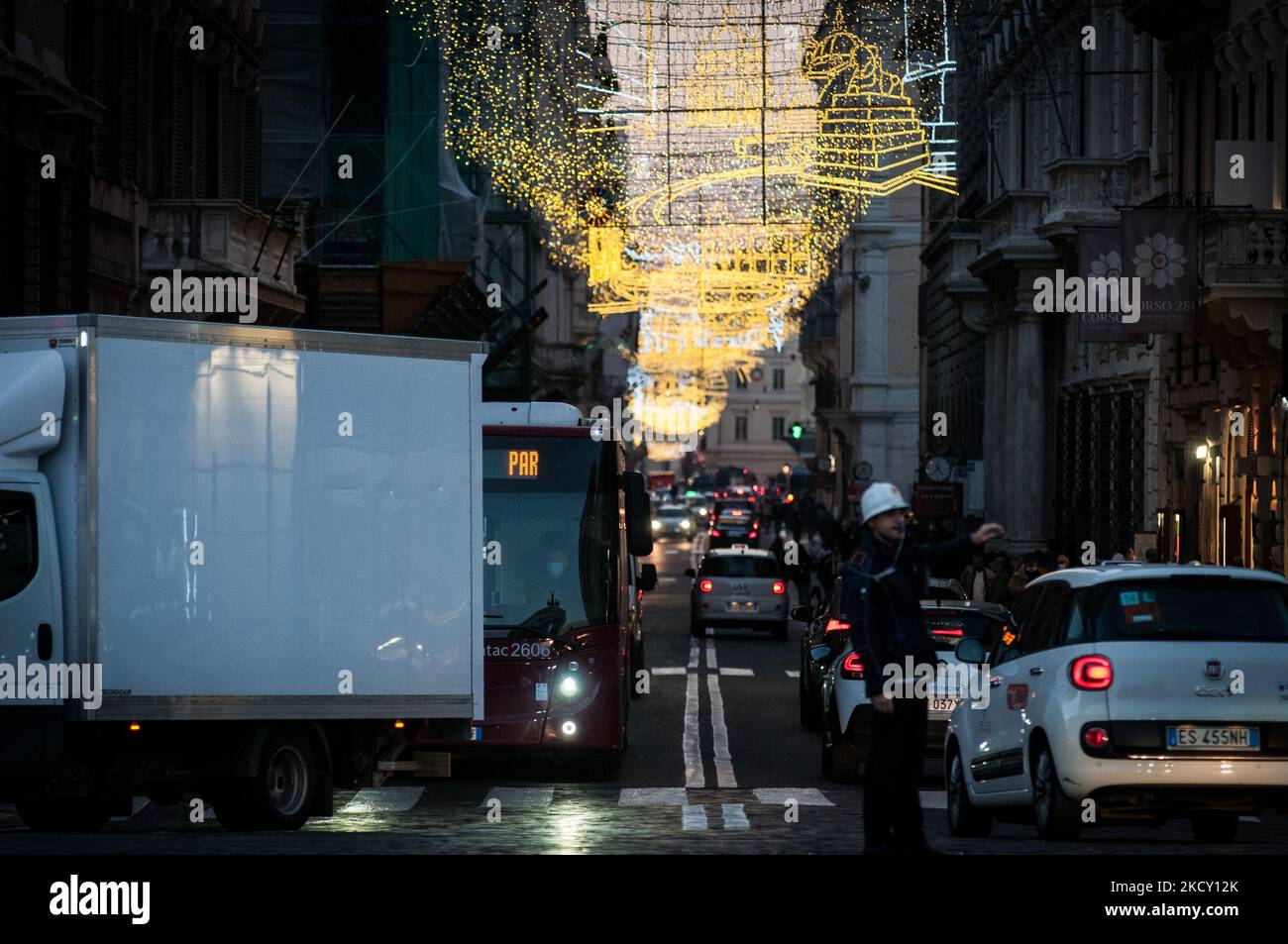 Rome police directing traffic hi-res stock photography and images - Alamy