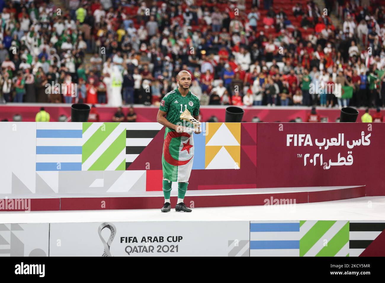 (11) Yacine Brahimi of Algeria team holding the golden boot trophy in ...