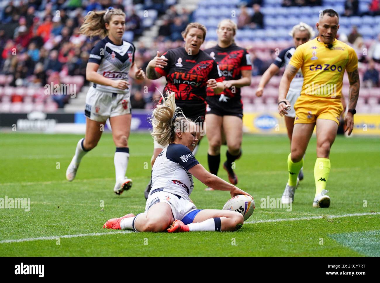 Hollie mae dodd hi-res stock photography and images - Alamy