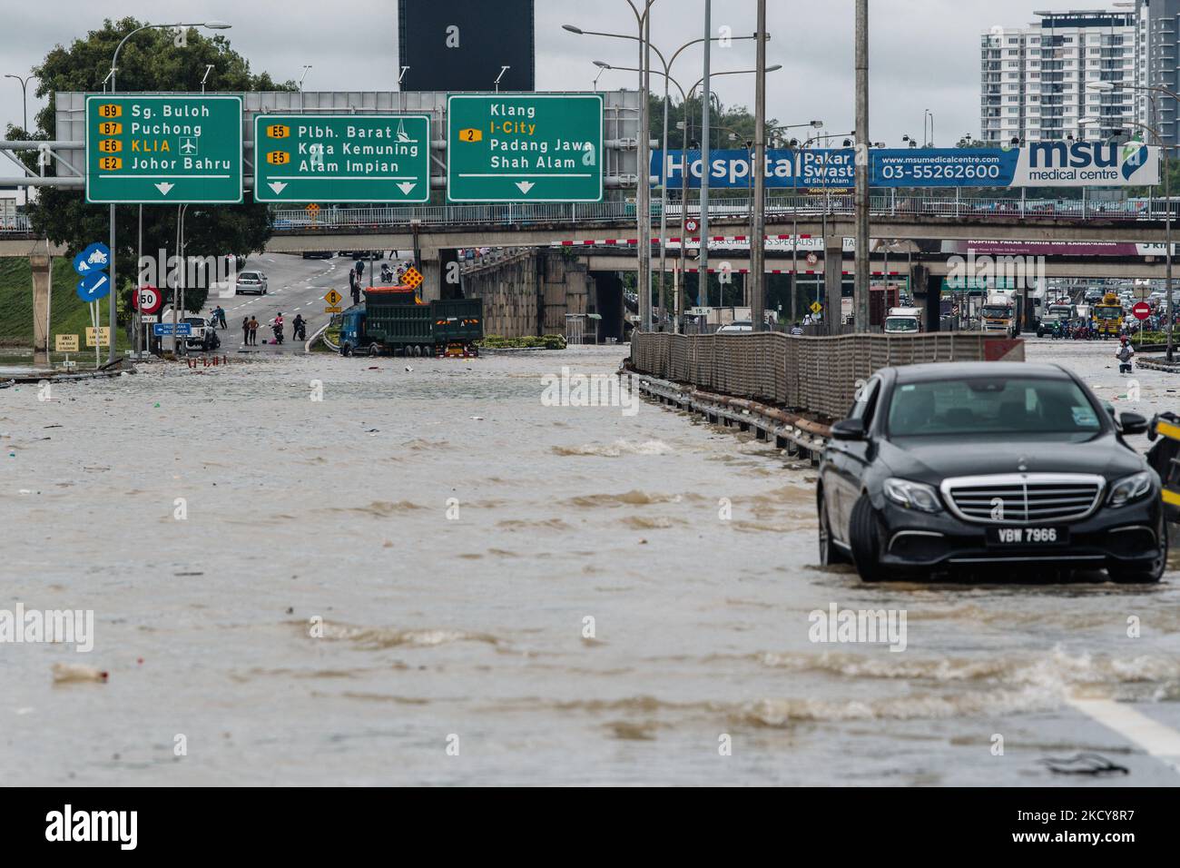 Malaysian federal highway hi-res stock photography and images - Alamy