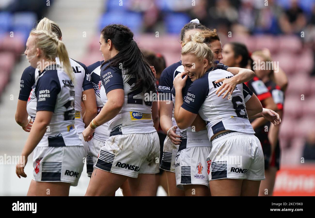 England women rugby league team hi-res stock photography and images - Alamy