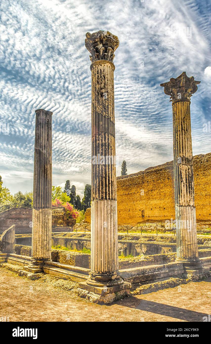 Roman ruins of Corinthian columns in Villa Adriana (Hadrian's Villa ...