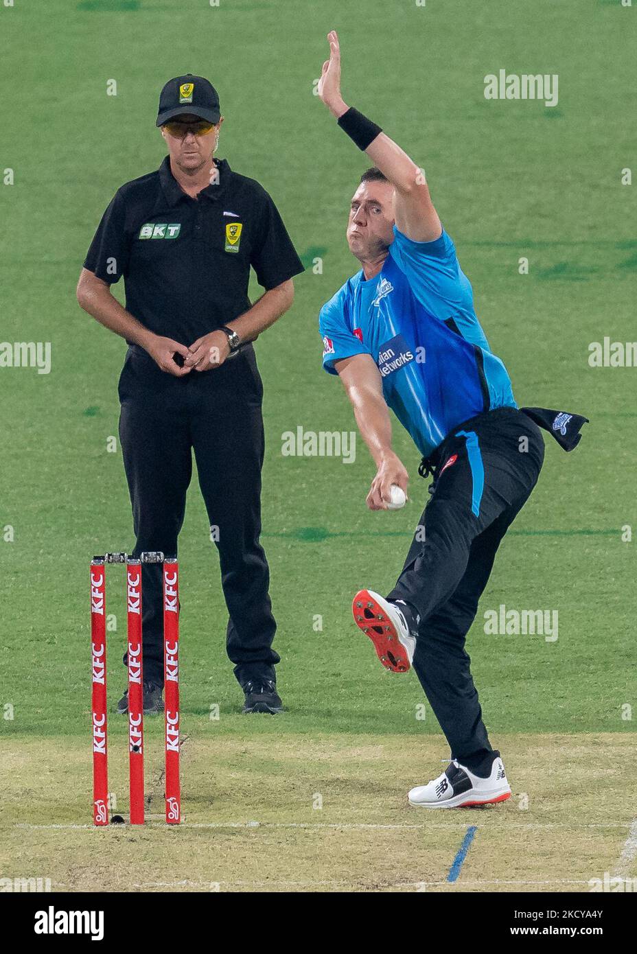 Daniel Worrall of Strikers bowls during the match between Sydney Sixers ...