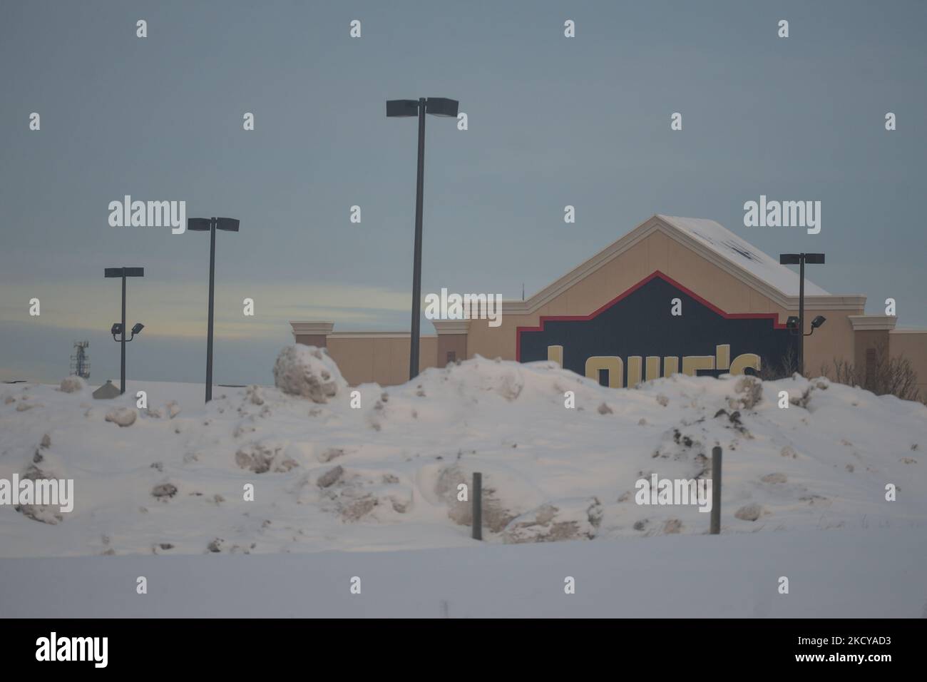 Lowes store front hi-res stock photography and images - Alamy