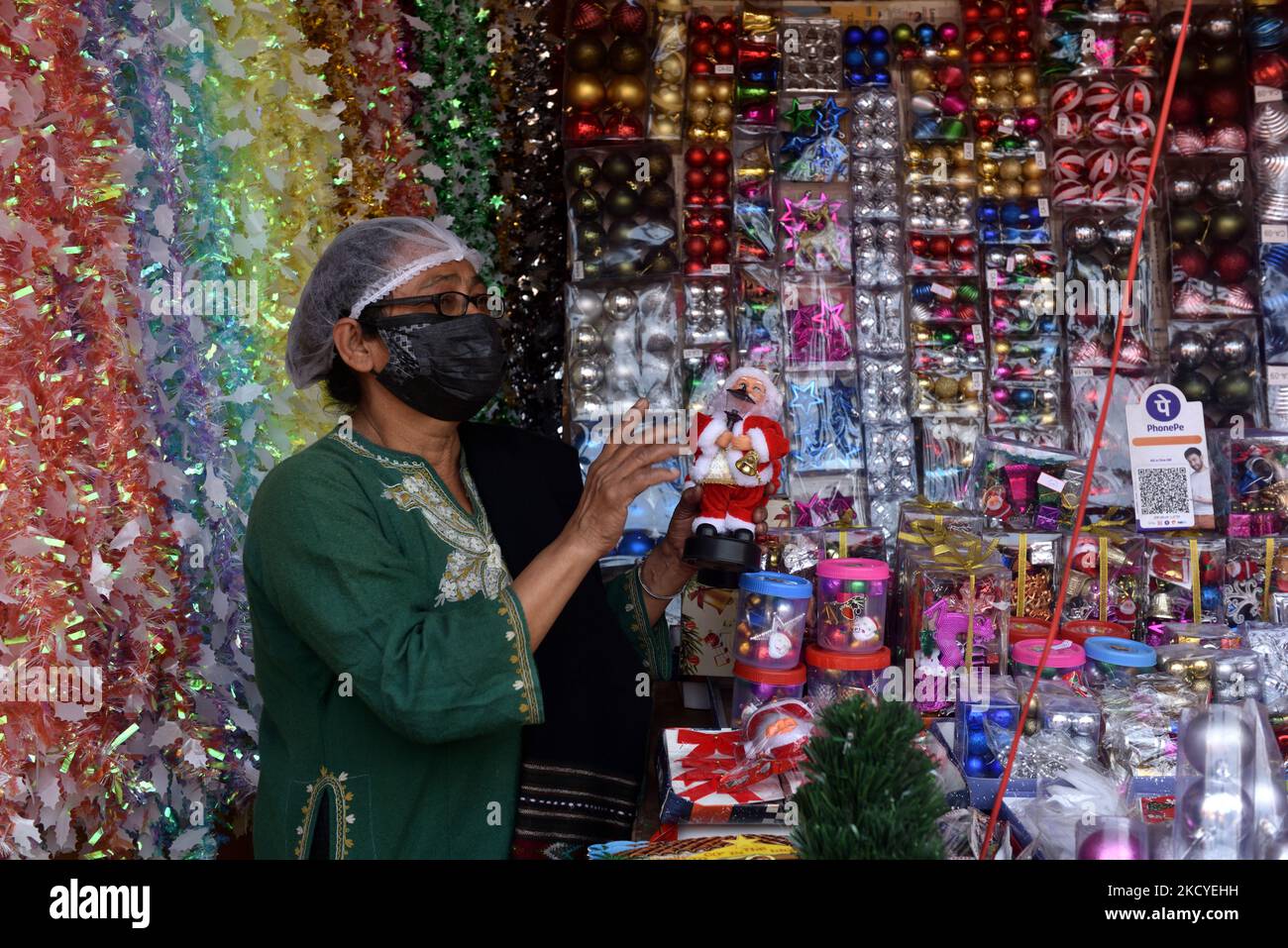 India santa claus hi-res stock photography and images - Alamy