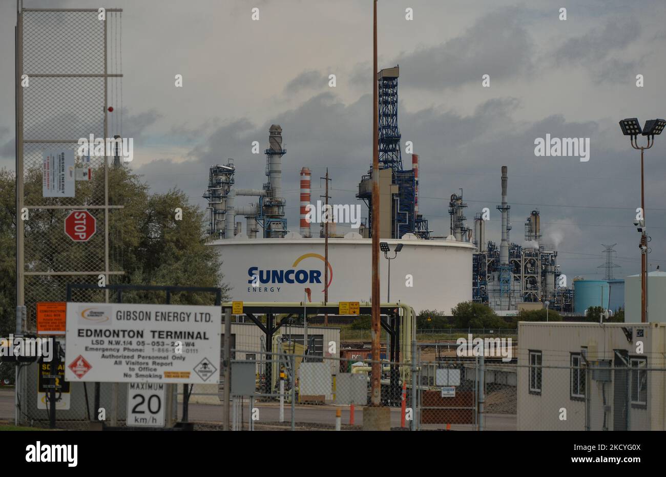 Gibson logo hi-res stock photography and images - Alamy