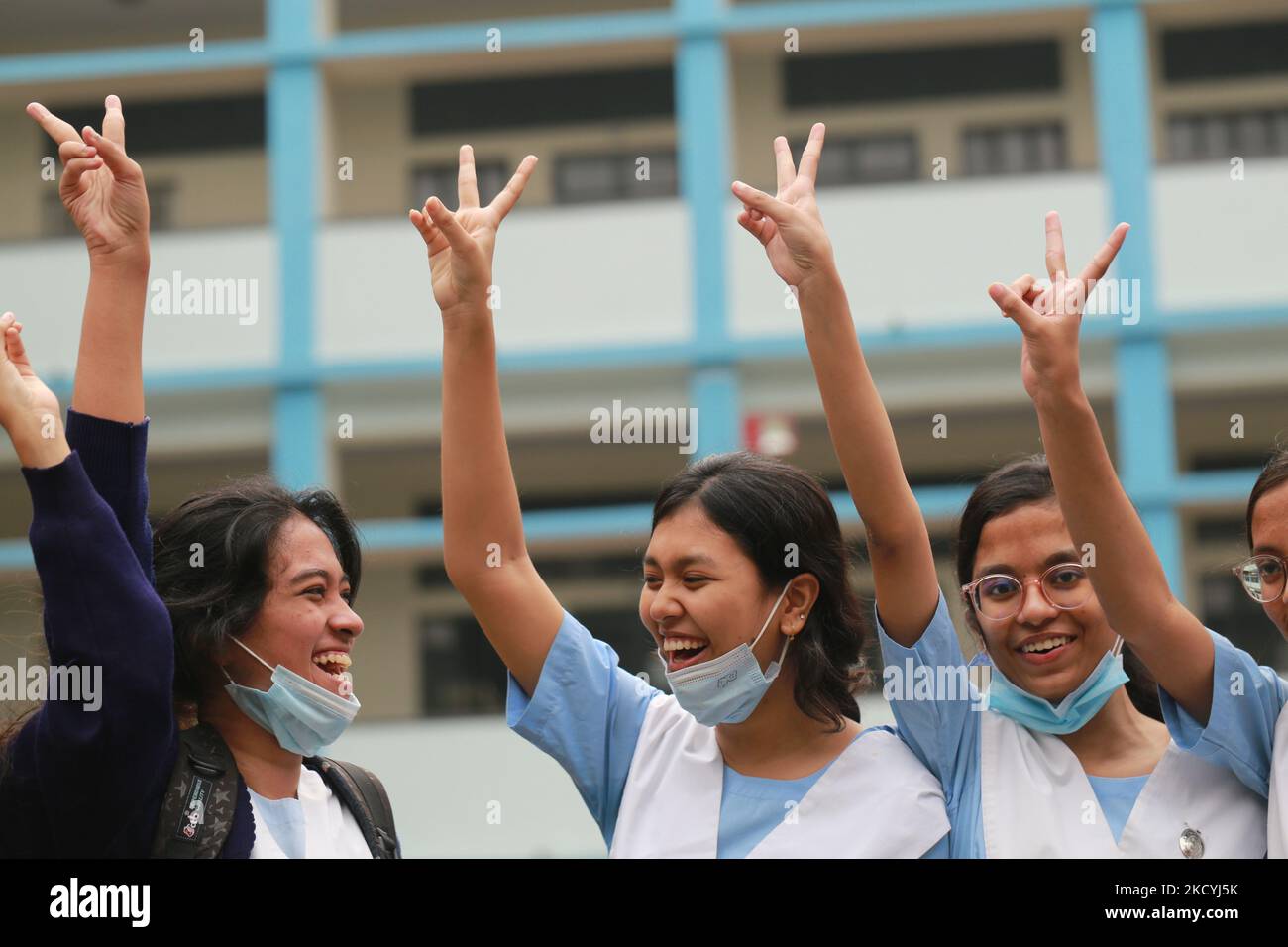 Celebrate exam results bangladesh hi-res stock photography and images ...