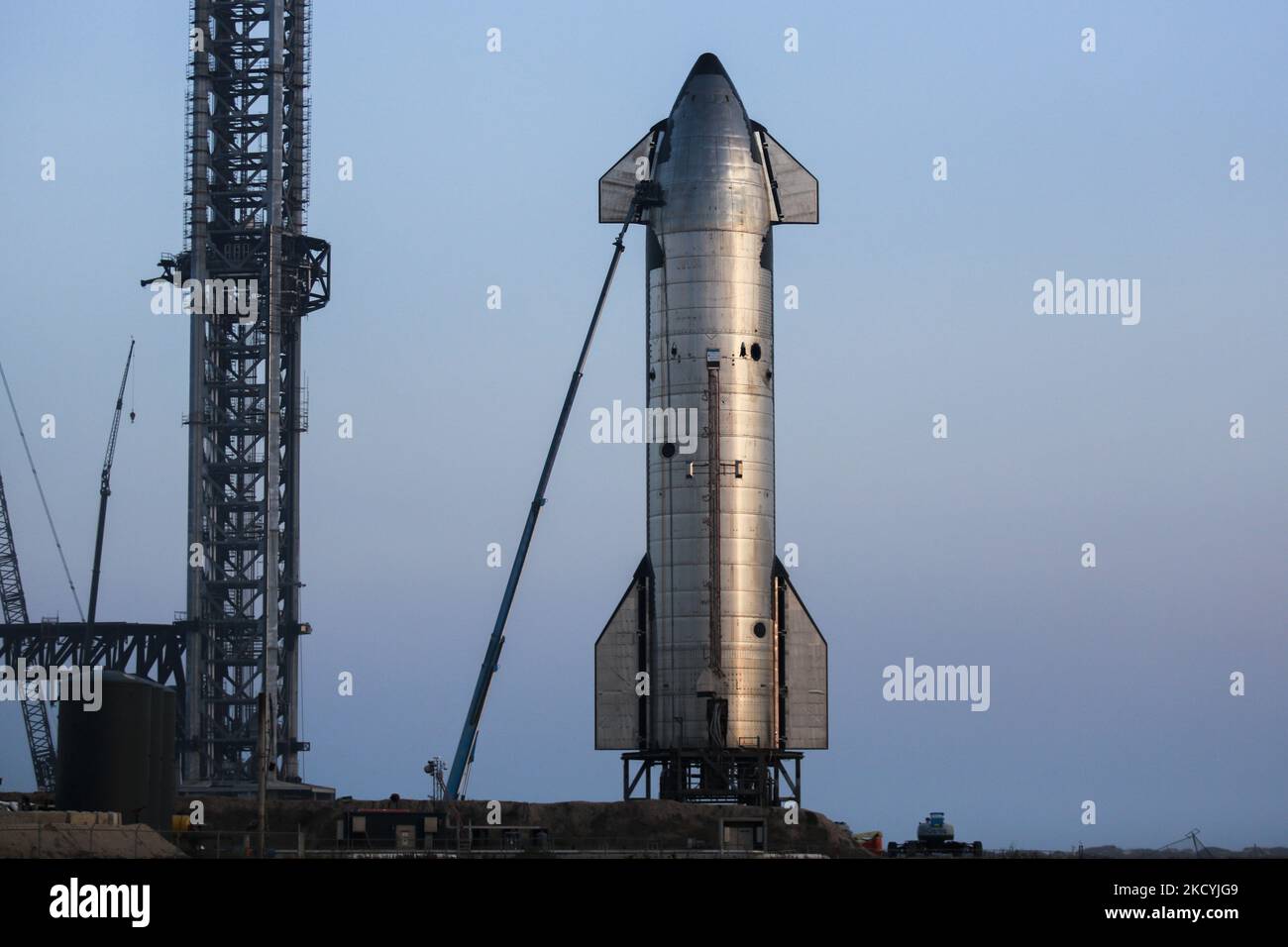 SpaceX Starship 20 at sunset on December 30th, 2021 in Boca Chica ...