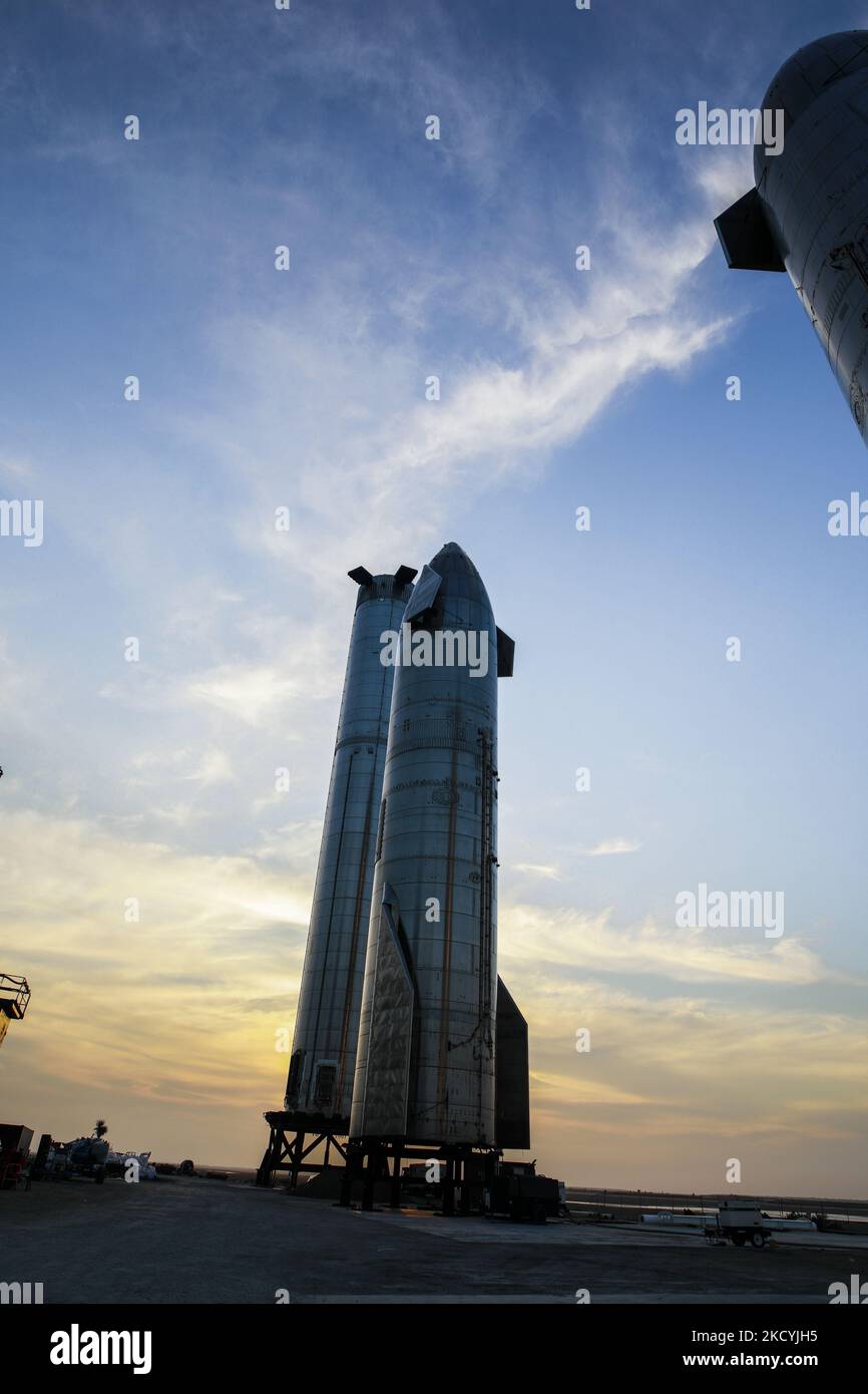 Pathfinder version hi-res stock photography and images - Alamy