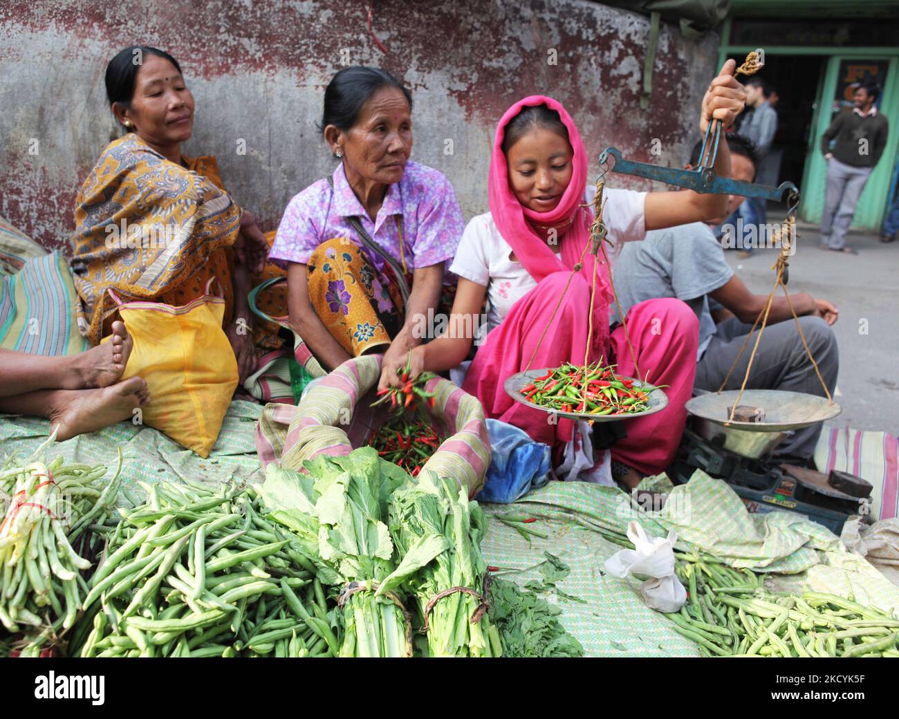Morning market in gangtok sikkim hi-res stock photography and images ...