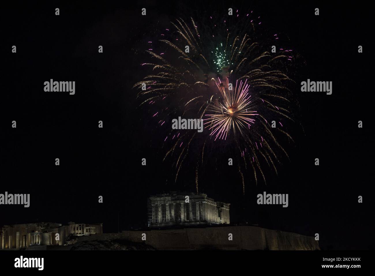 Fireforks explode over the Ancient Acropolis in Athens during New Year ...