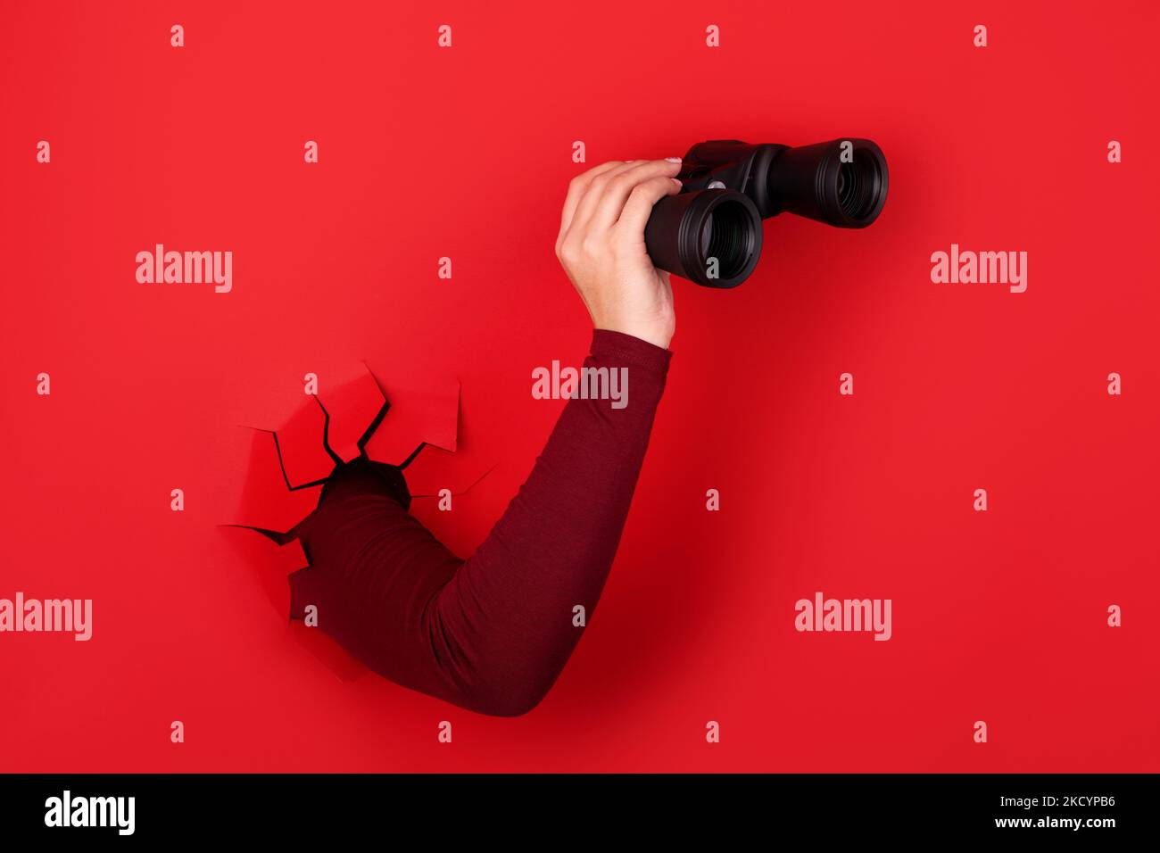 Binoculars in hand hi-res stock photography and images - Alamy