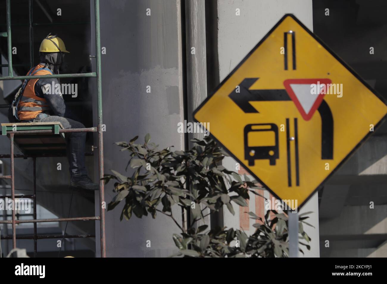 Workers rehabilitate the structures of Line 12 of Mexico City's Metro ...