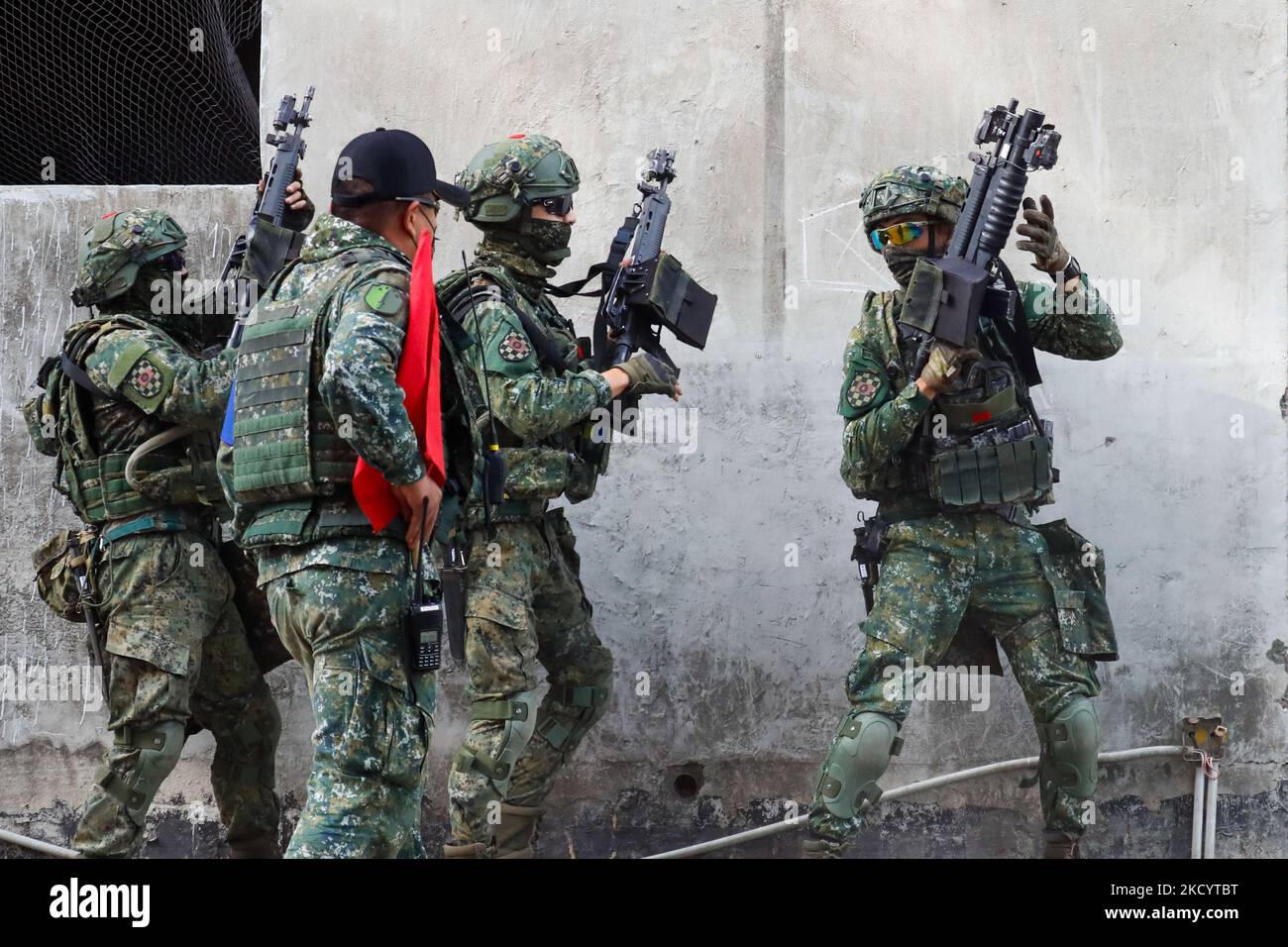 Soldiers with heavy weapons in position, during an Army Preparedness ...