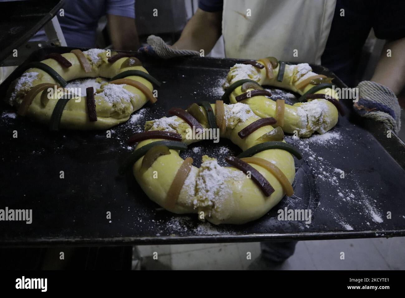 Elaboration of Roscas de Reyes in a bakery located in Iztapalapa ...