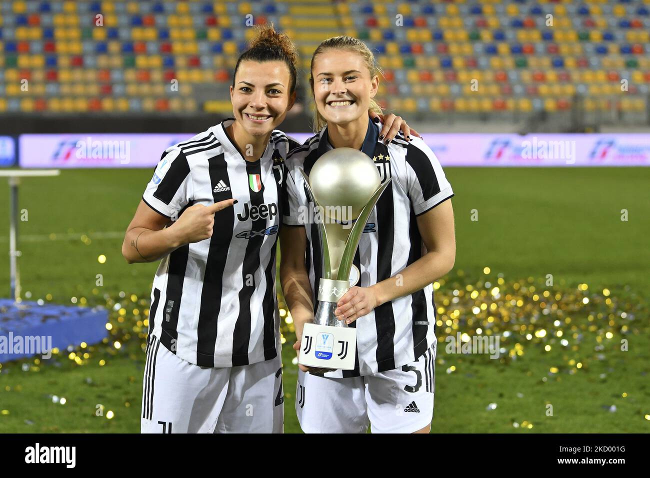 Arianna Caruso and Amanda Nilden of Juventus Women during the Women's ...