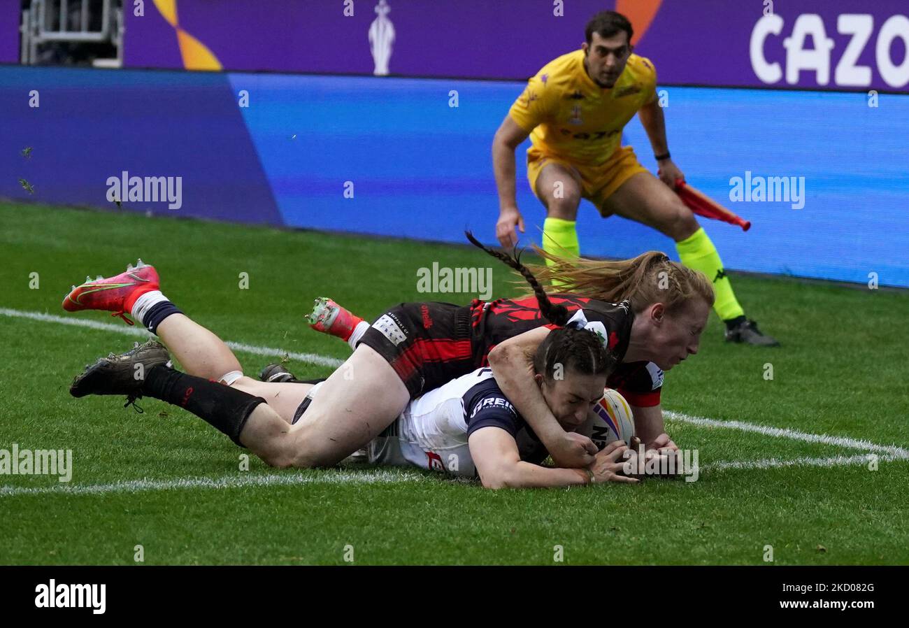 England's Leah Burke scores their side's tenth try during the Women's ...
