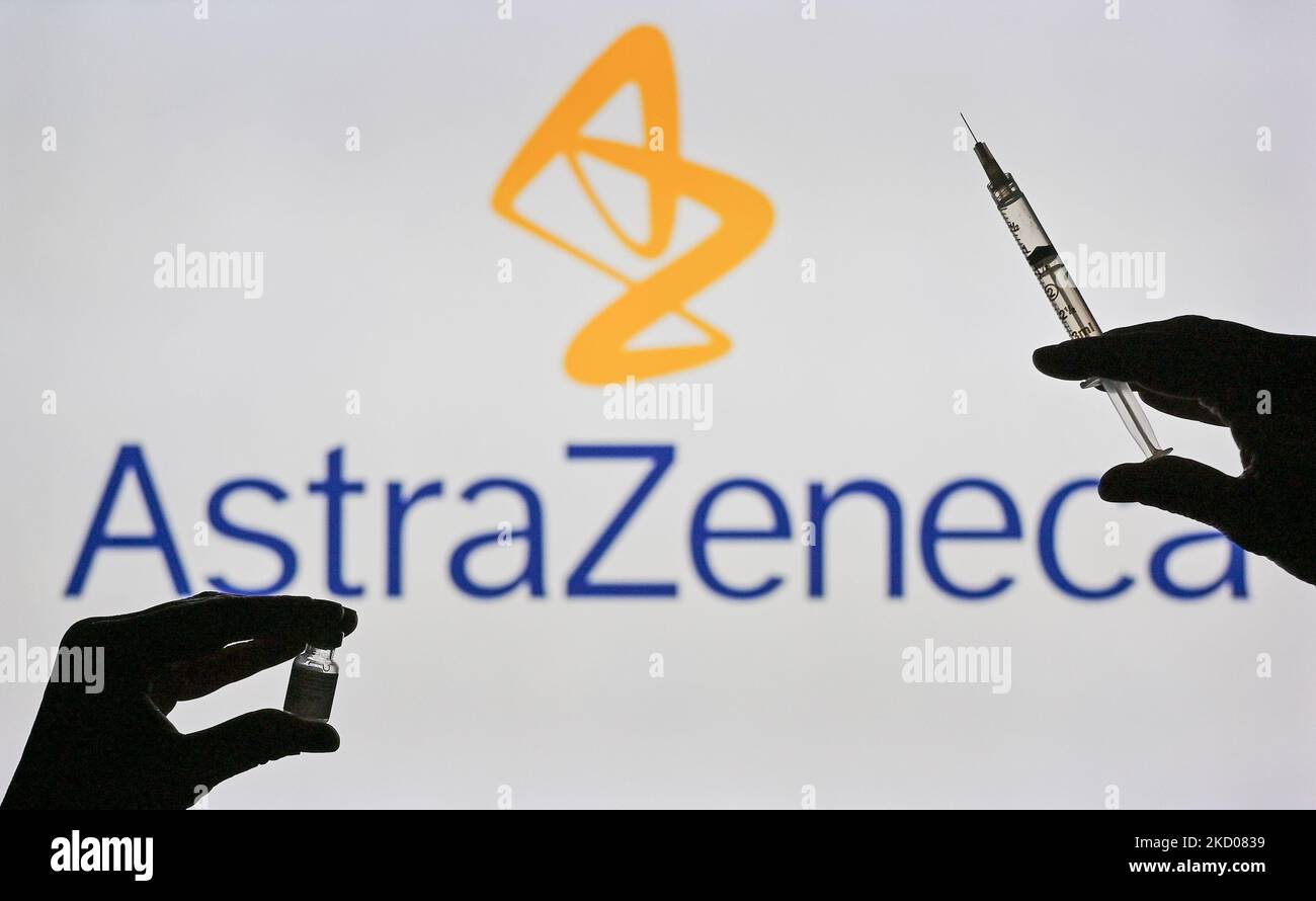 Sanofi new logo hi-res stock photography and images - Alamy