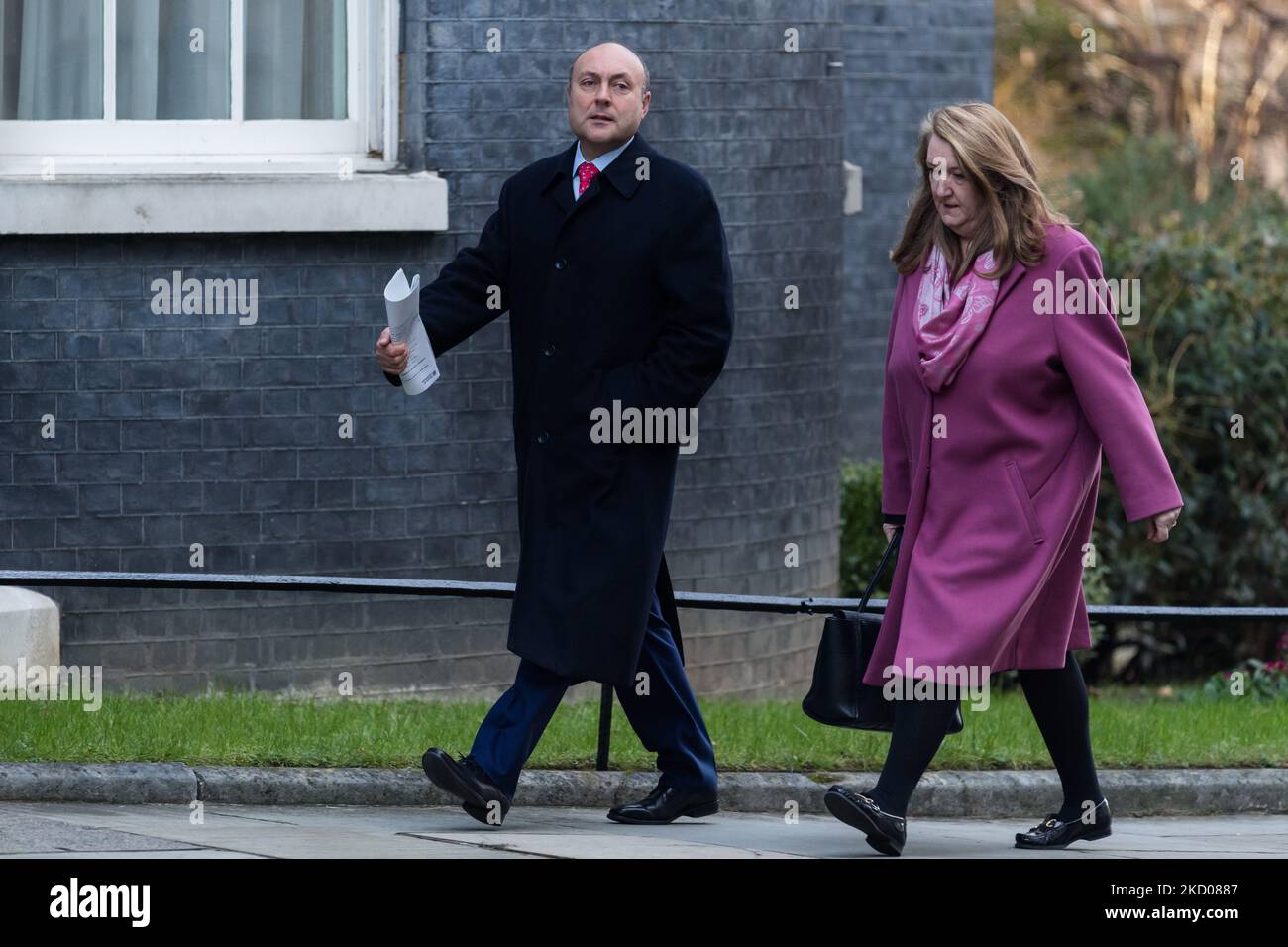 Sarah dines mp hi-res stock photography and images - Alamy