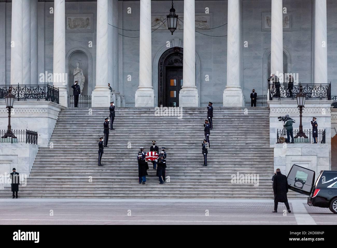 Police honor guard hi-res stock photography and images - Alamy