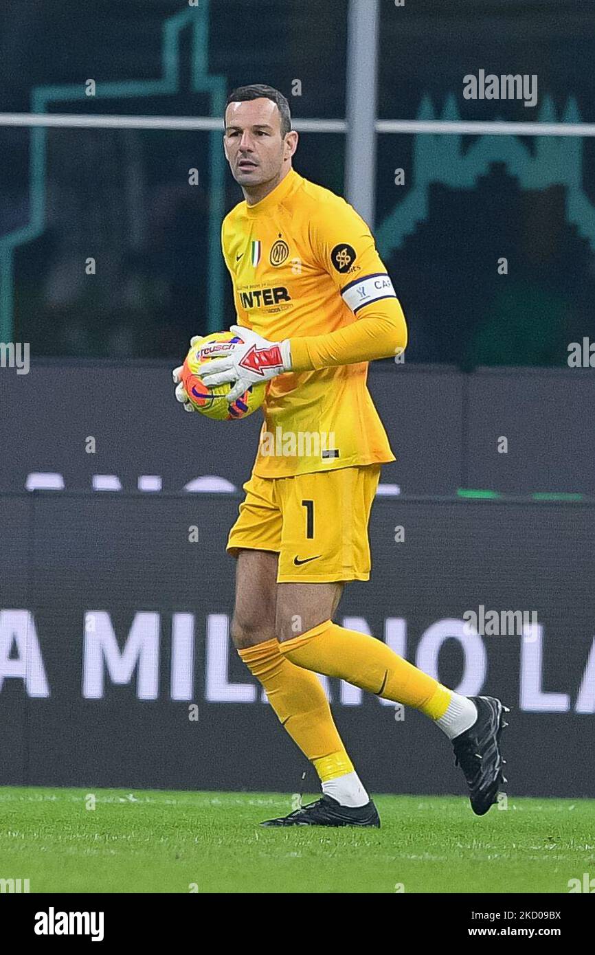 Samir Handanovic of FC Internazionale looks on during the Italian ...