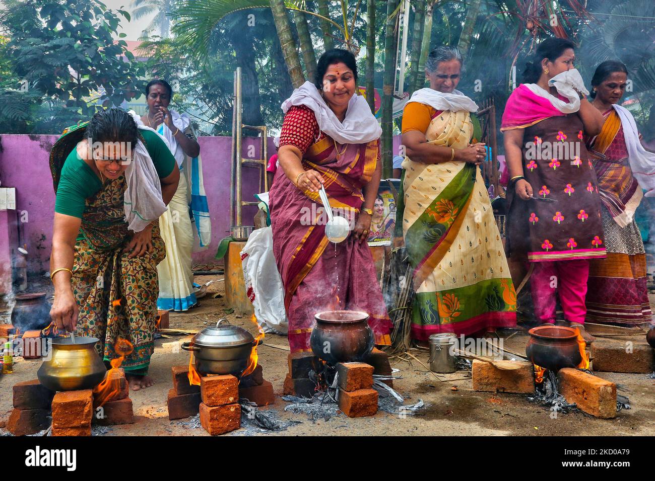 Attukal amma hi-res stock photography and images - Alamy