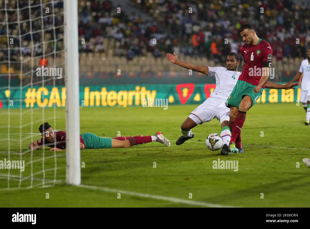 Romain saiss captain hi-res stock photography and images - Alamy