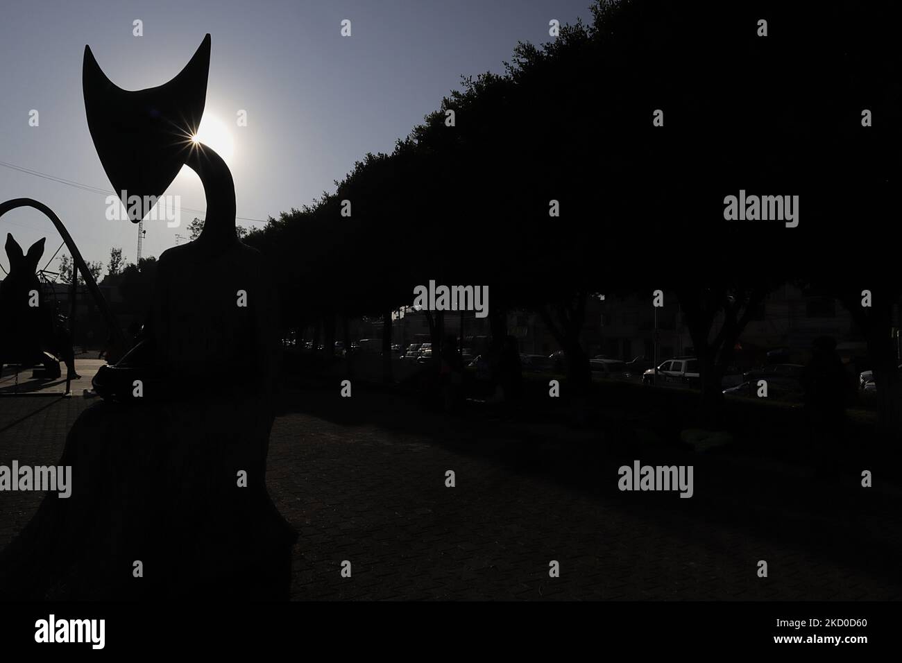 Backlighting of a sculpture by the Mexican-English artist Leonora ...