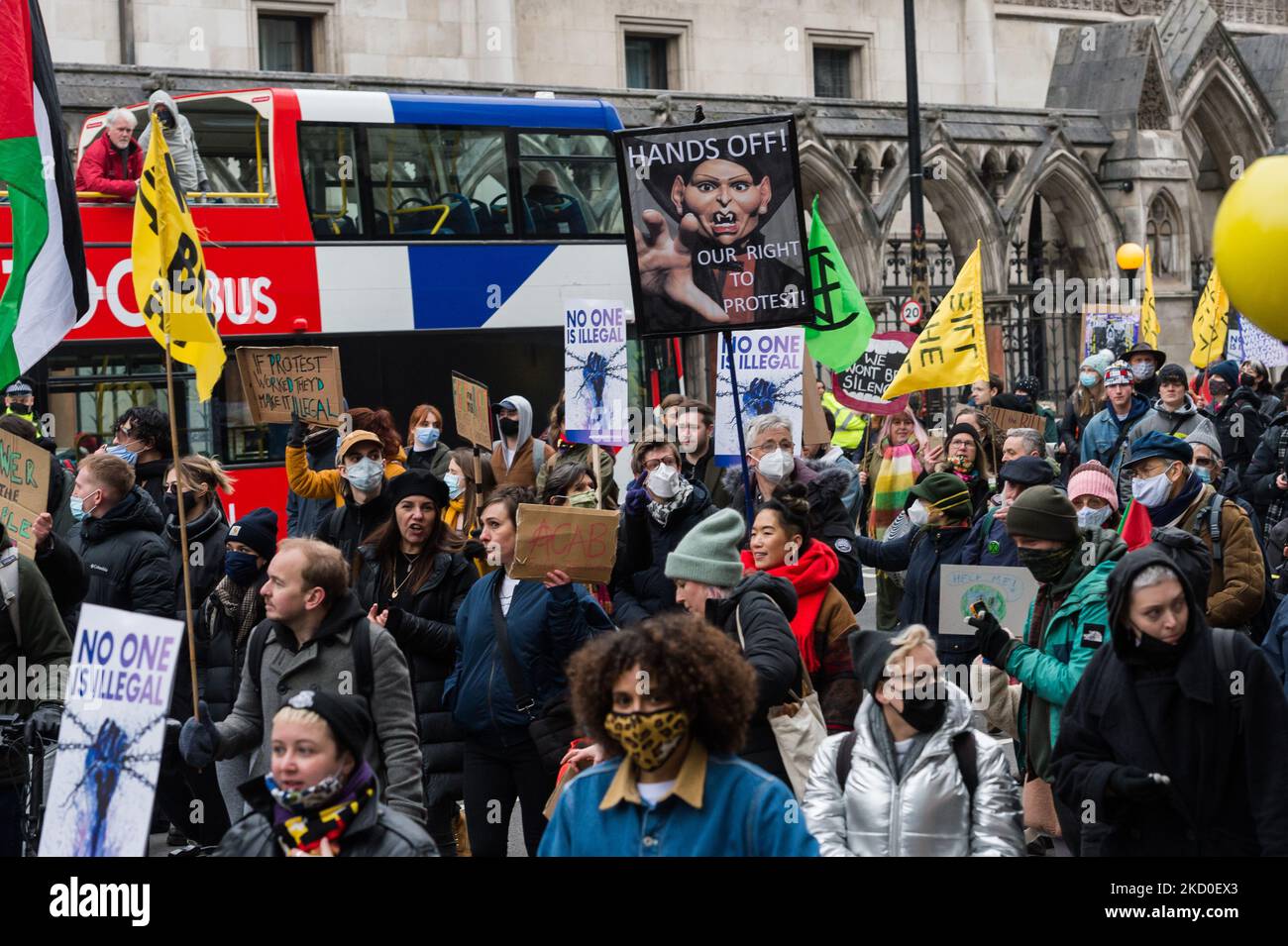 Campaigners outside royal courts justice hi-res stock photography and ...