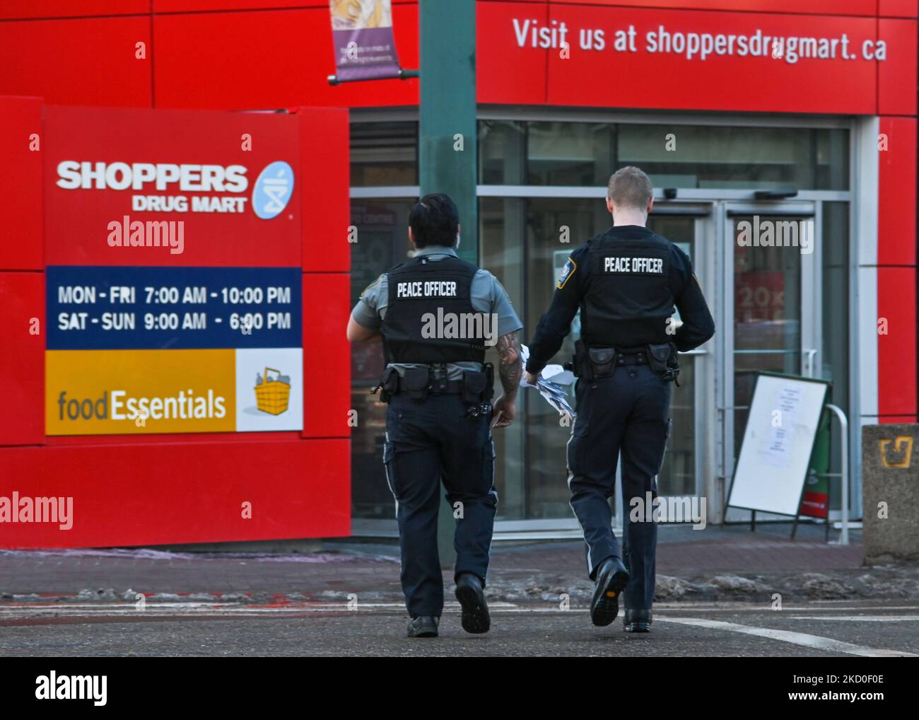 Two peace officers hi-res stock photography and images - Alamy