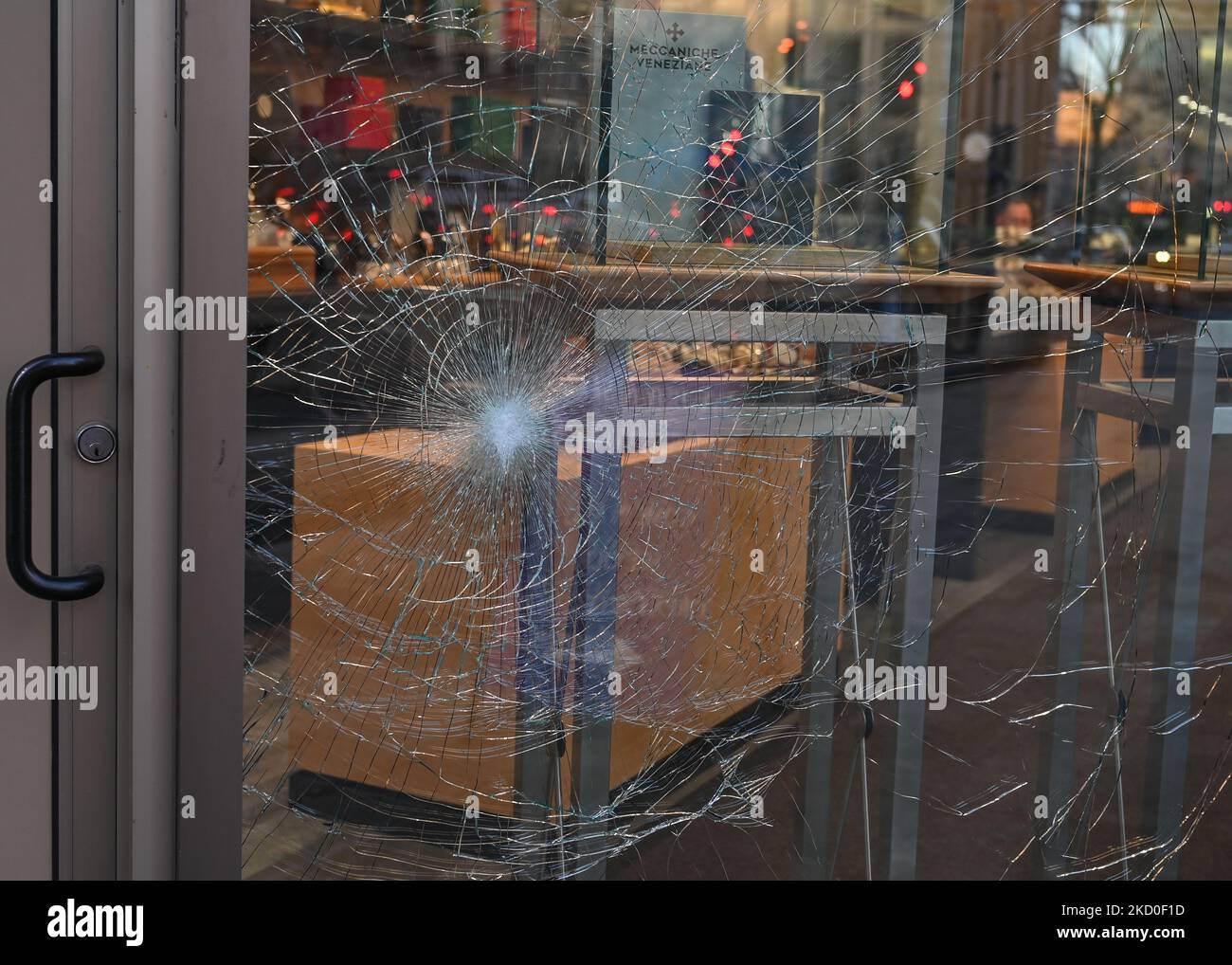 Crack epidemic hi-res stock photography and images - Alamy