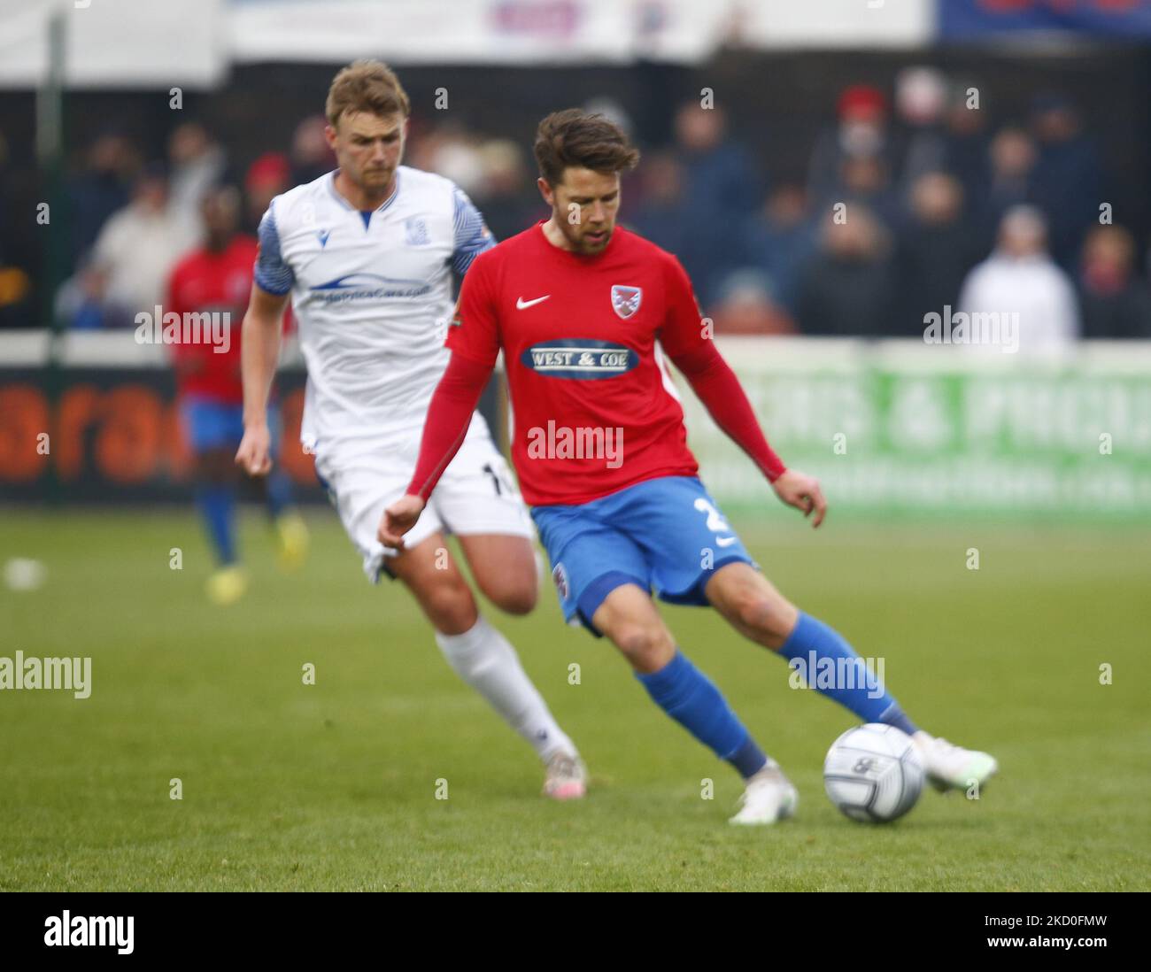DAGENHAM, ENGLAND - JANUARY 15:Dagenham & Redbridge's Callum Reynolds ...