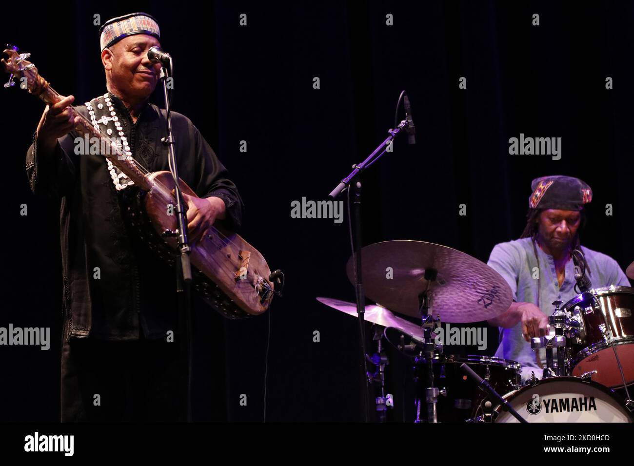 Maalem Moukhtar Gania, Hamid Drake - Auftritt von "Broetzmann Gania ...