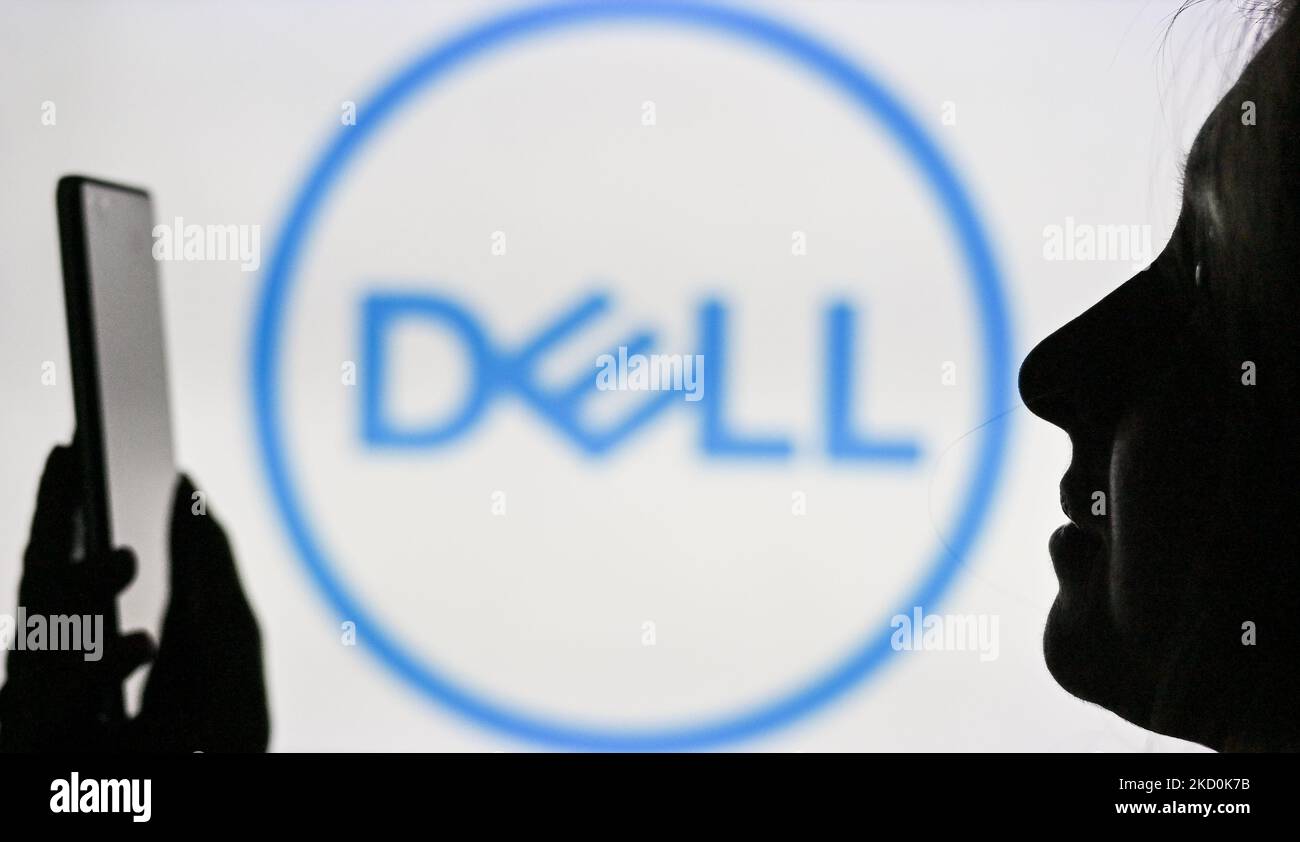 Dell computers 2021 hi-res stock photography and images - Alamy