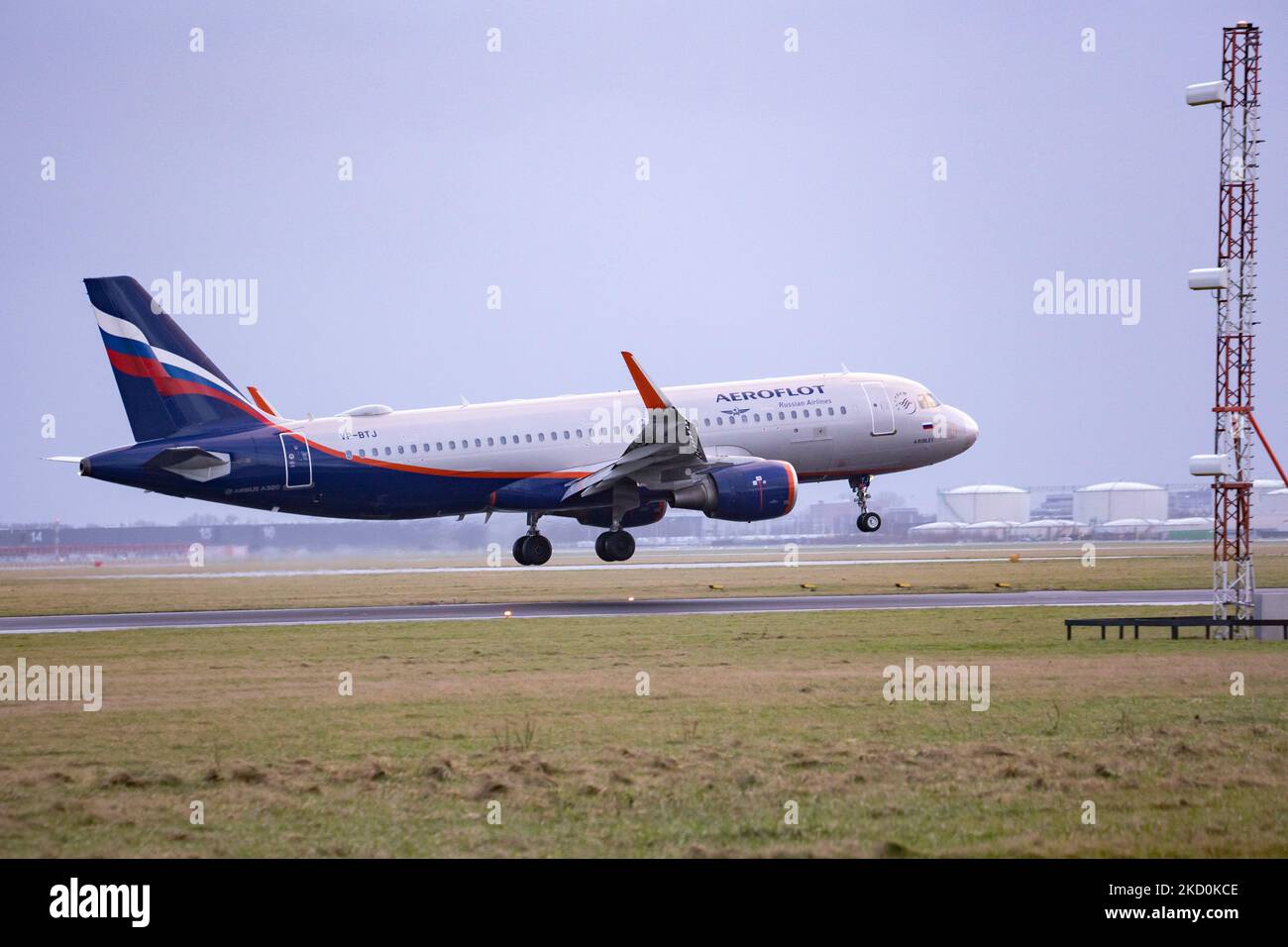 An Aeroflot - Russian Airlines Airbus A320 aircraft as seen on final ...