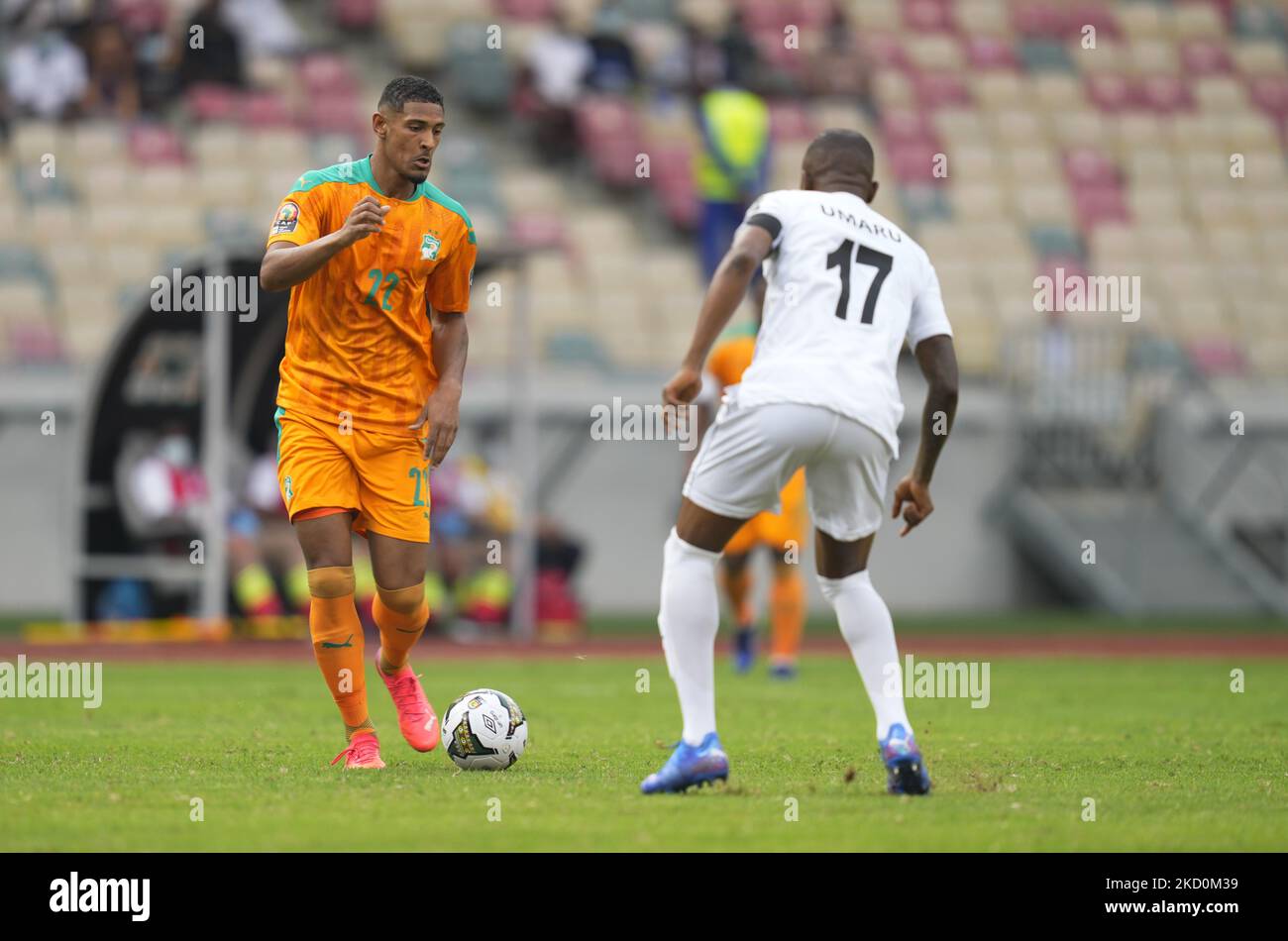 Jean-Daniel Akpa Akpro of Ivory Coast and Umaru Bangura (captain) of ...