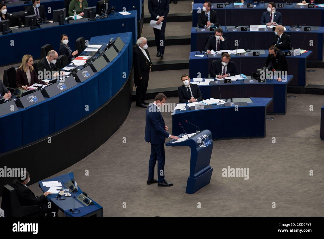 Yannick Jadot attacks Emmanuel Macron during his speech to the European ...