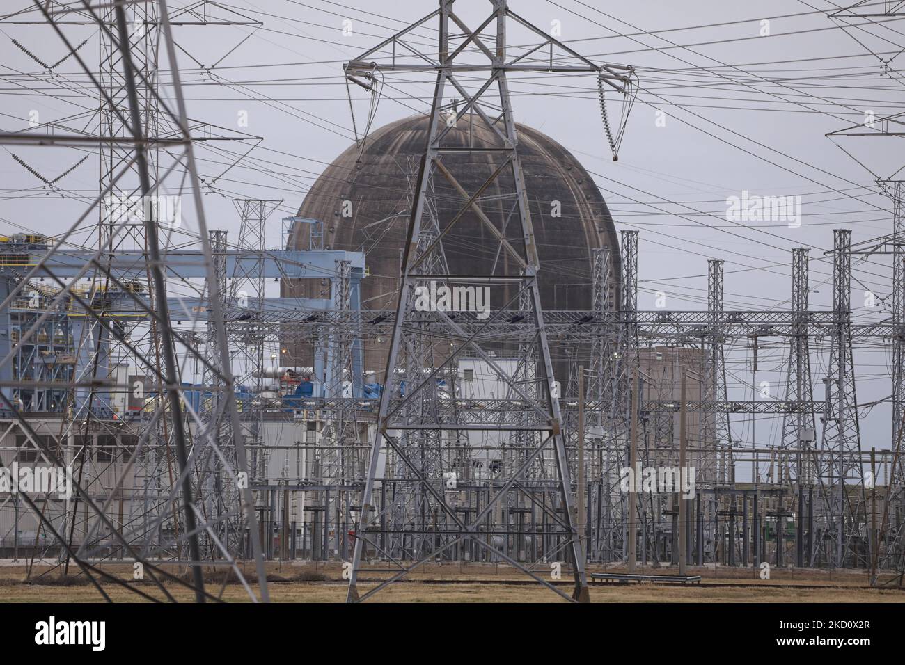 One of the reactors at the STP Nuclear Power Plant in South Texas on ...