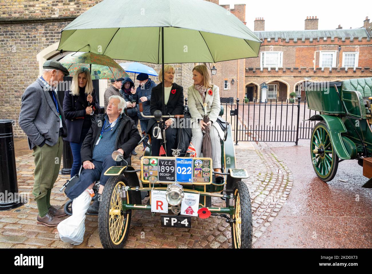 London, UK. 5th November 2022,Around 100 Veteran Cars with their owners ...