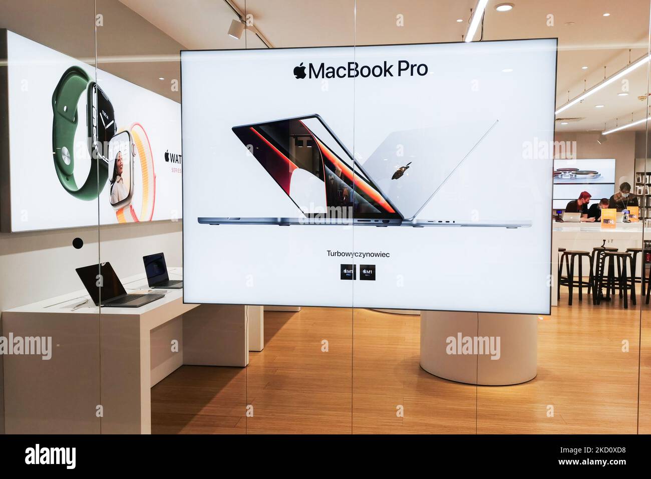 Apple Macbook Advertising