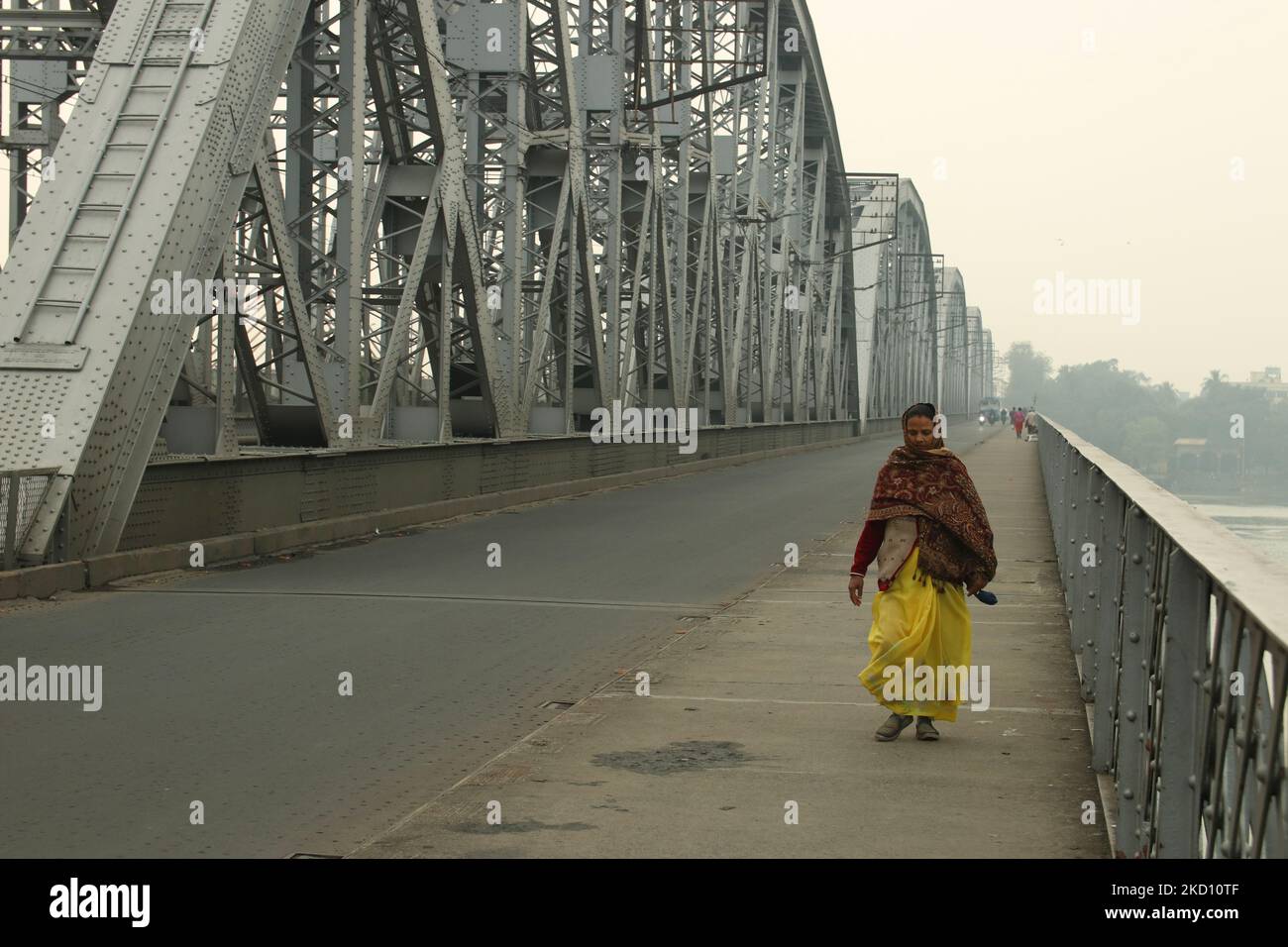 Deserted vivekananda bridge hi-res stock photography and images - Alamy