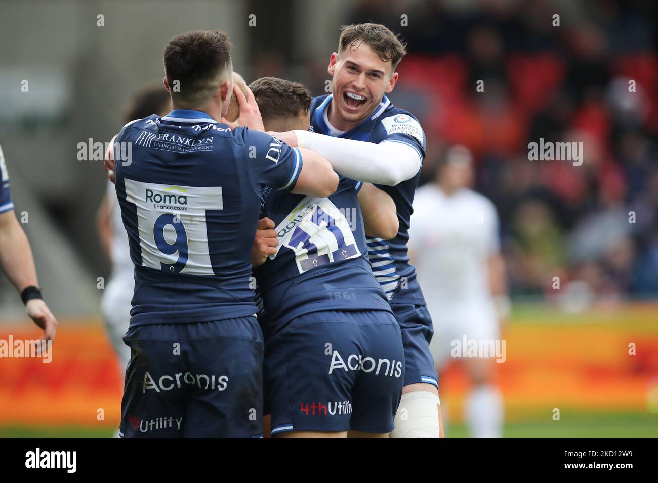 Arron Reed of Sale Sharks scores his team's first try during the ...