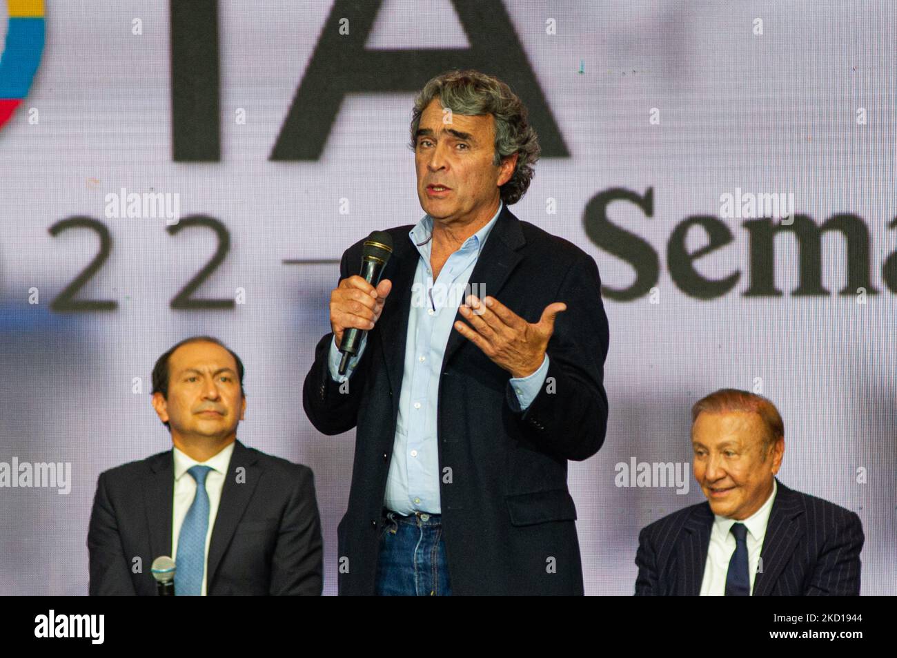 Sergio fajardo member hi-res stock photography and images - Alamy